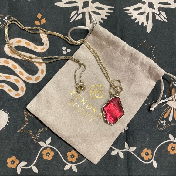 Kendra Scott | Jewelry | Kendra Scott Kalani Necklace In Berry Illusion ...